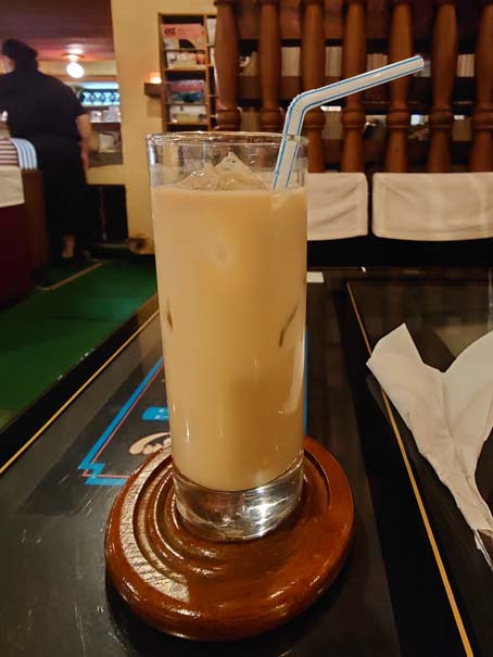 cafe DALIがスゴい！品川駅すぐの素敵過ぎる喫茶点をレポート | トーキョー建築トリップ