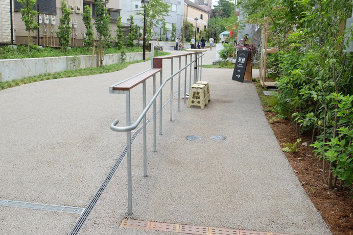 下北沢「BONUS TRACK」注目の新たな商店街建築をレポート | トーキョー建築トリップ